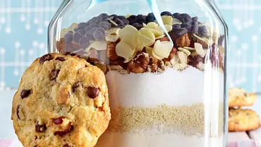 Backmischung im Glas - süße Geschenke selber machen | LECKER