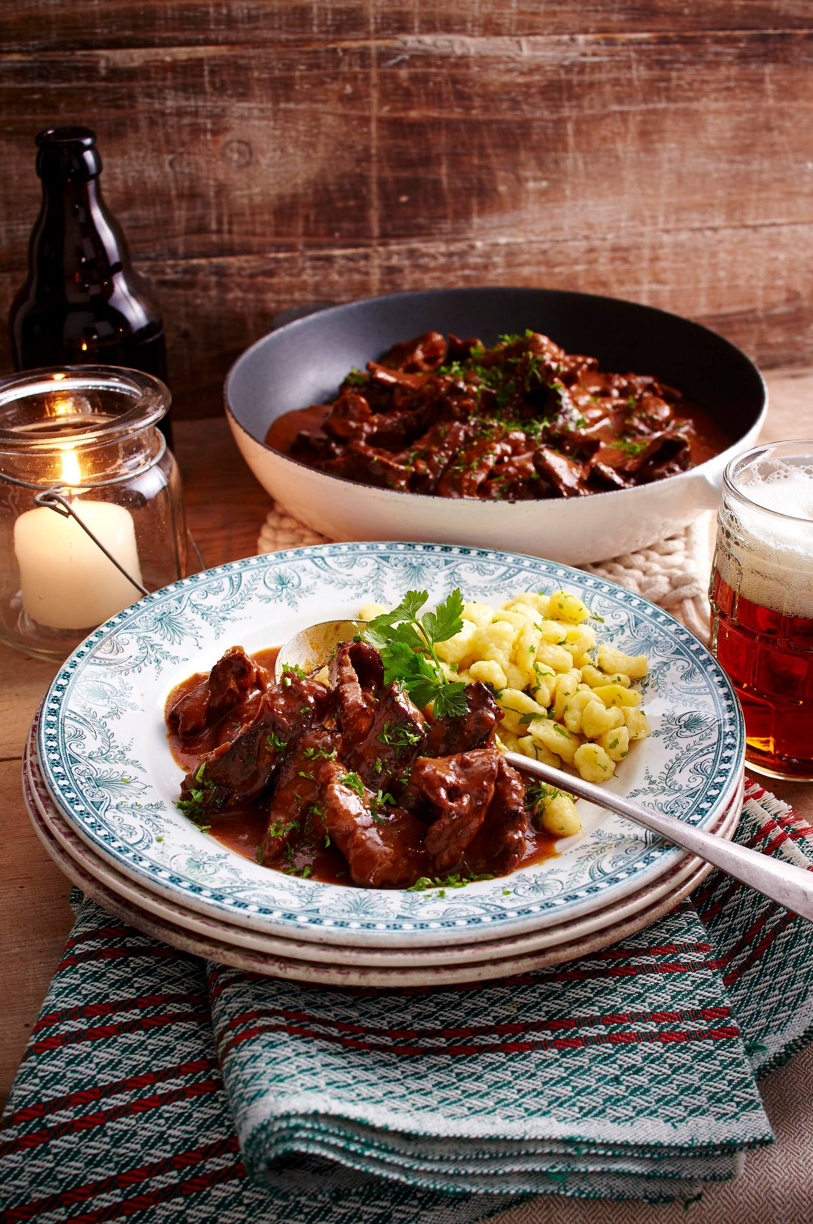 Basler Geschnetzeltes mit Knöpfle Rezept | LECKER