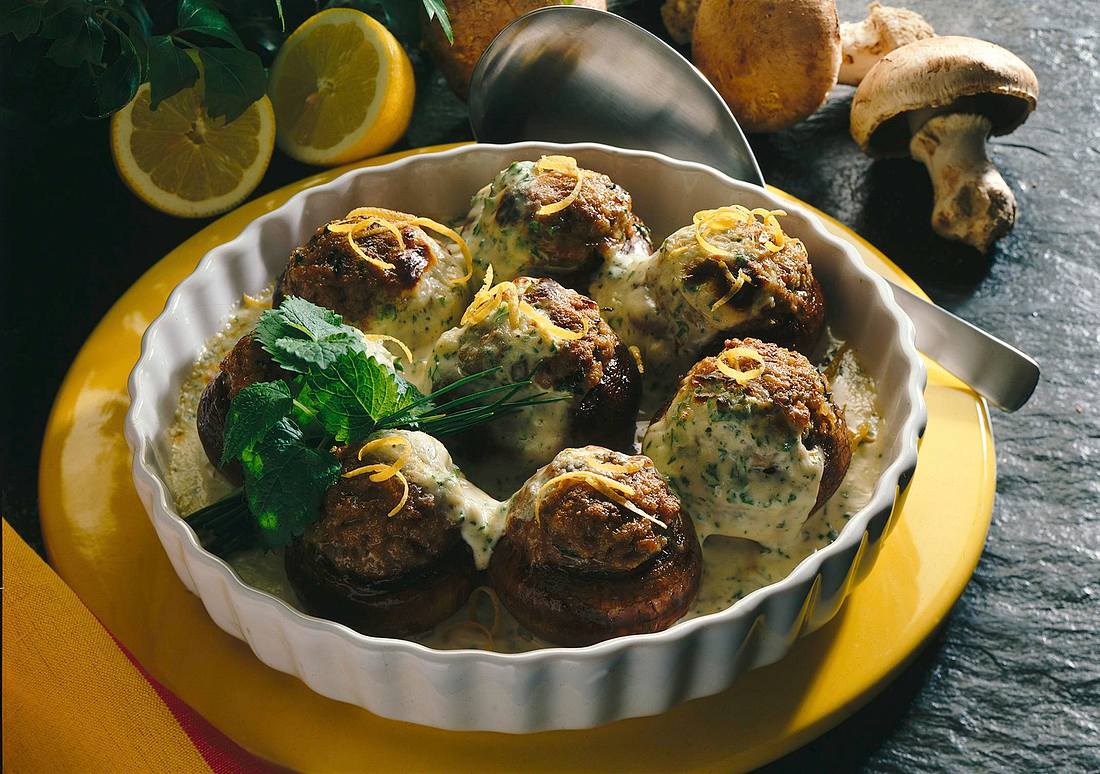 Gefüllte Champignons Rezept | LECKER