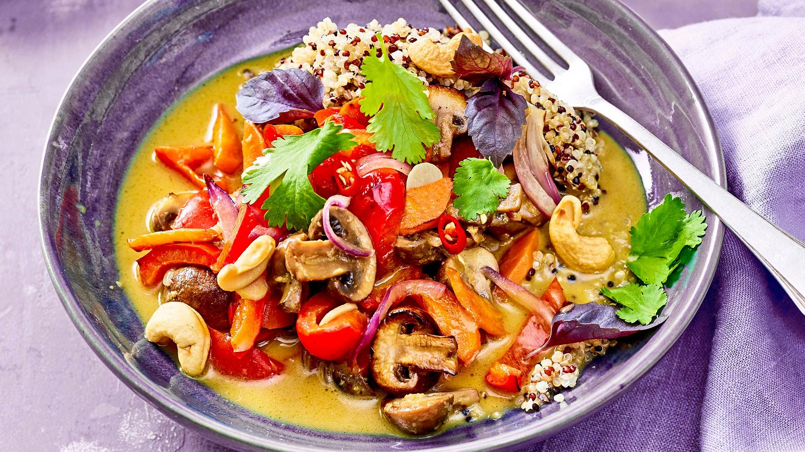 gelbes-thai-curry-zu-bunter-quinoa-f9008801-kochen-und-geniessen-02 ...