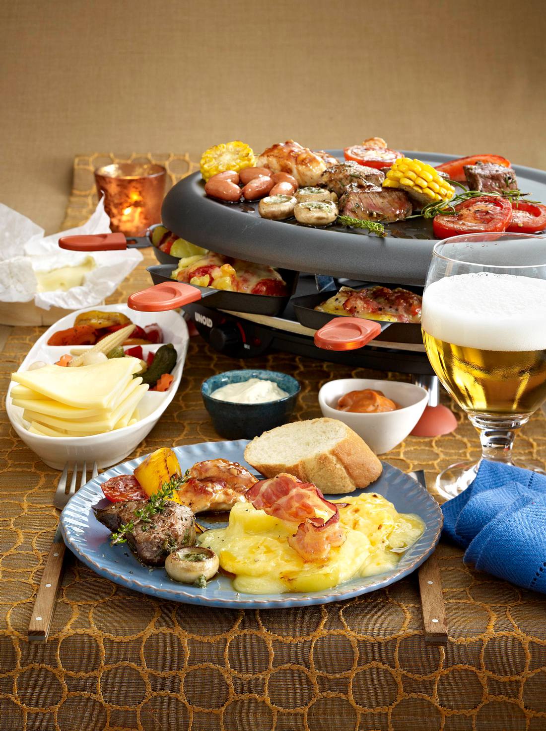 Geselliges Raclette-Essen mit Fleisch Rezept | LECKER