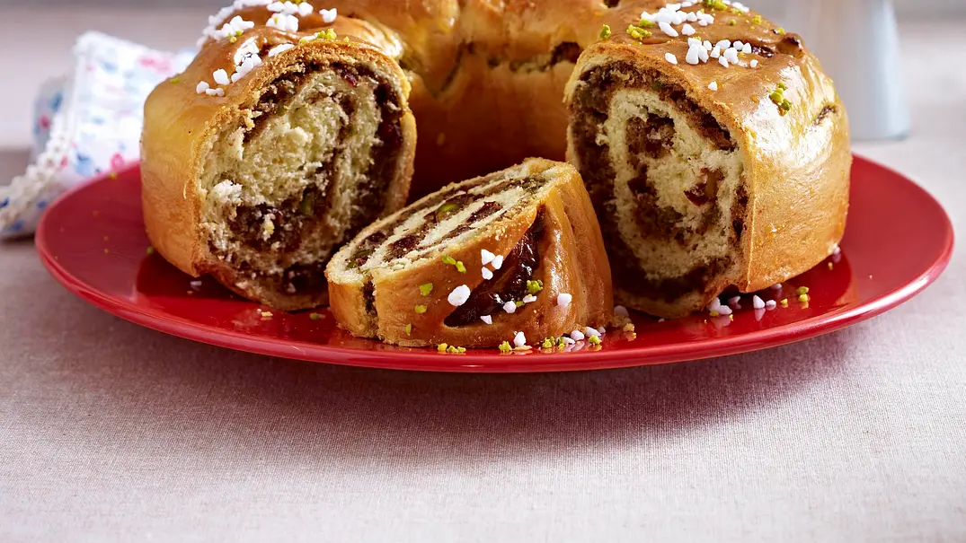 Hefekuchen - luftig-leckeres Lieblingsgebäck | LECKER