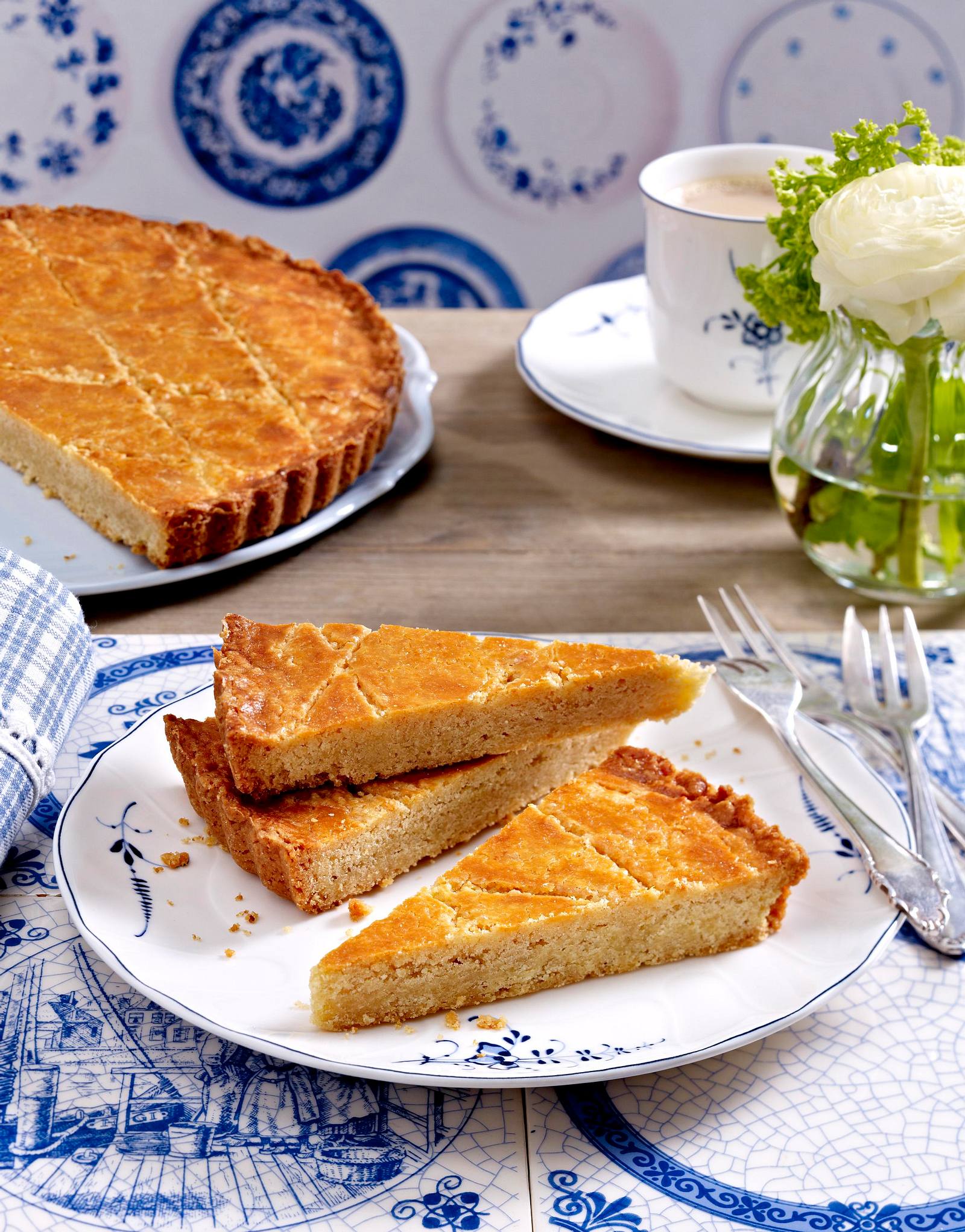 Holländischer Butterkuchen (Nederlandse Boterkoek) Rezept | LECKER