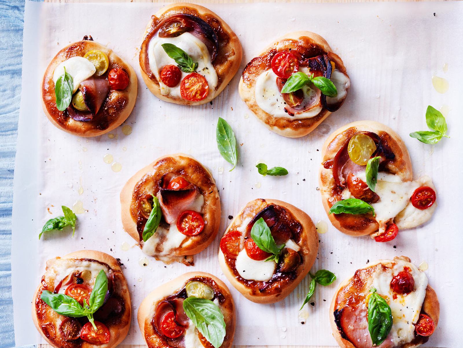 Italienische Pizzettas Rezept | LECKER