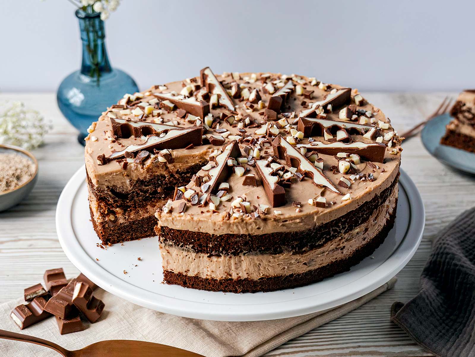 Kinderschokolade-Torte Rezept | LECKER