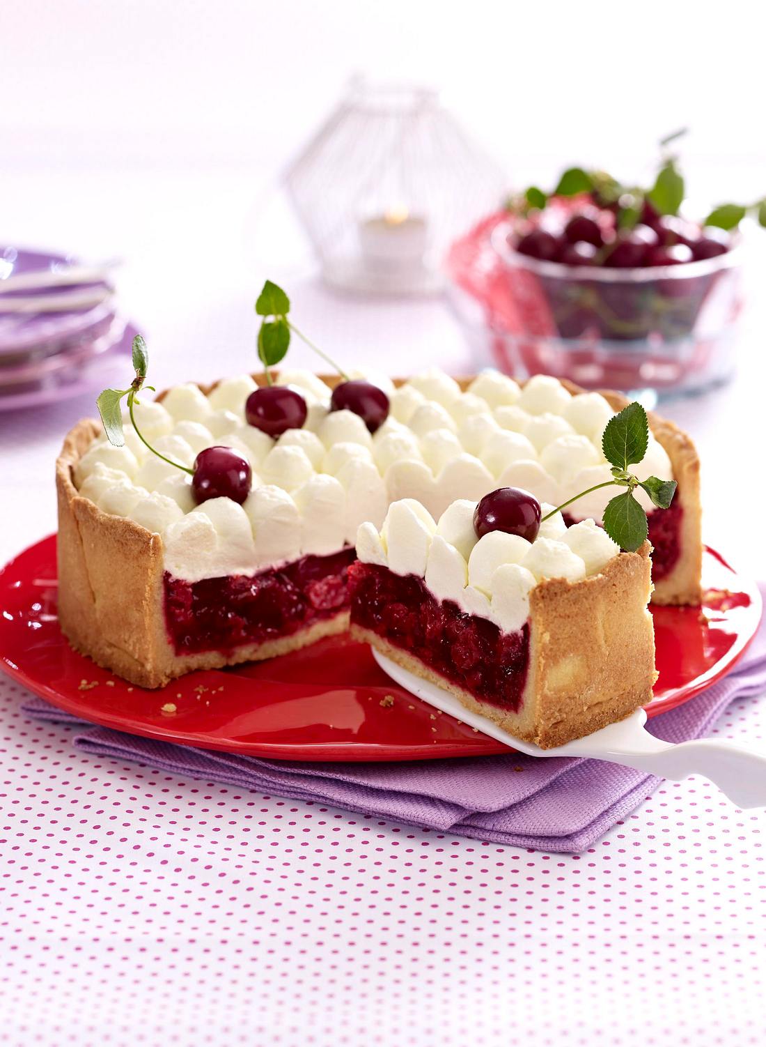 Kirsch-Sahnetorte Rezept | LECKER