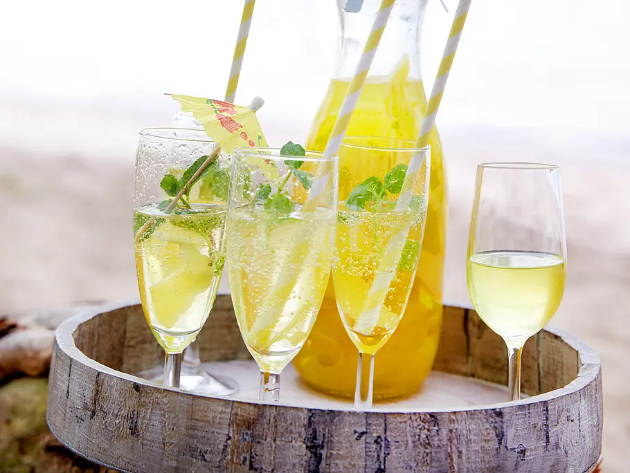 Limoncello Spritz Rezept | LECKER