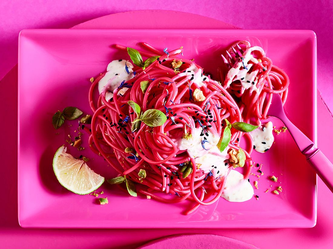 Pink Pasta Rezept | LECKER