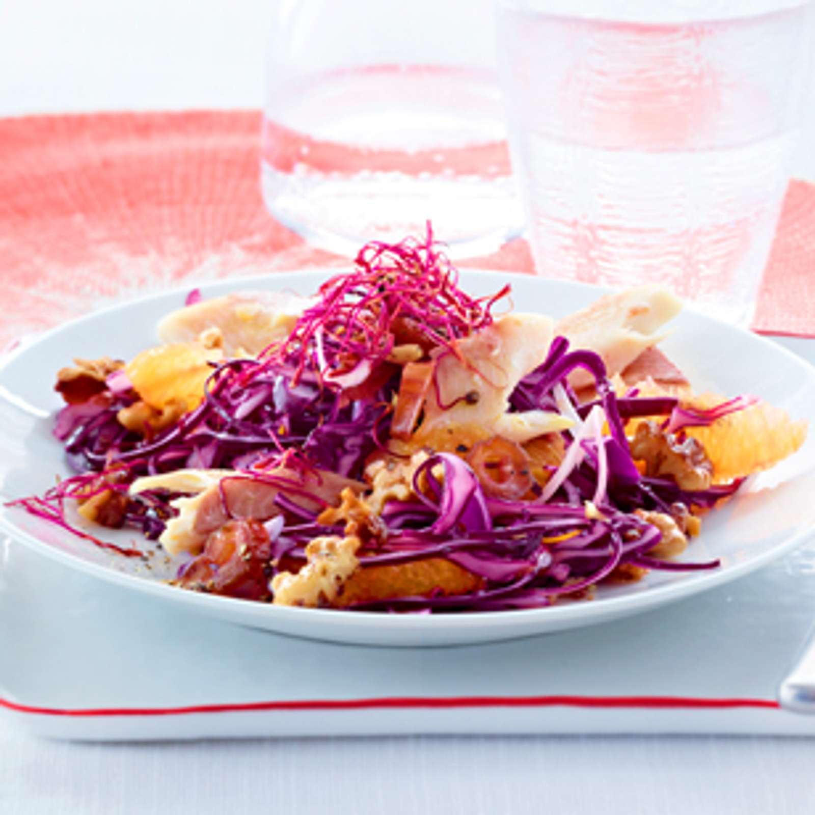 Rotkohlsalat - Grundrezept und tolle Varianten | LECKER