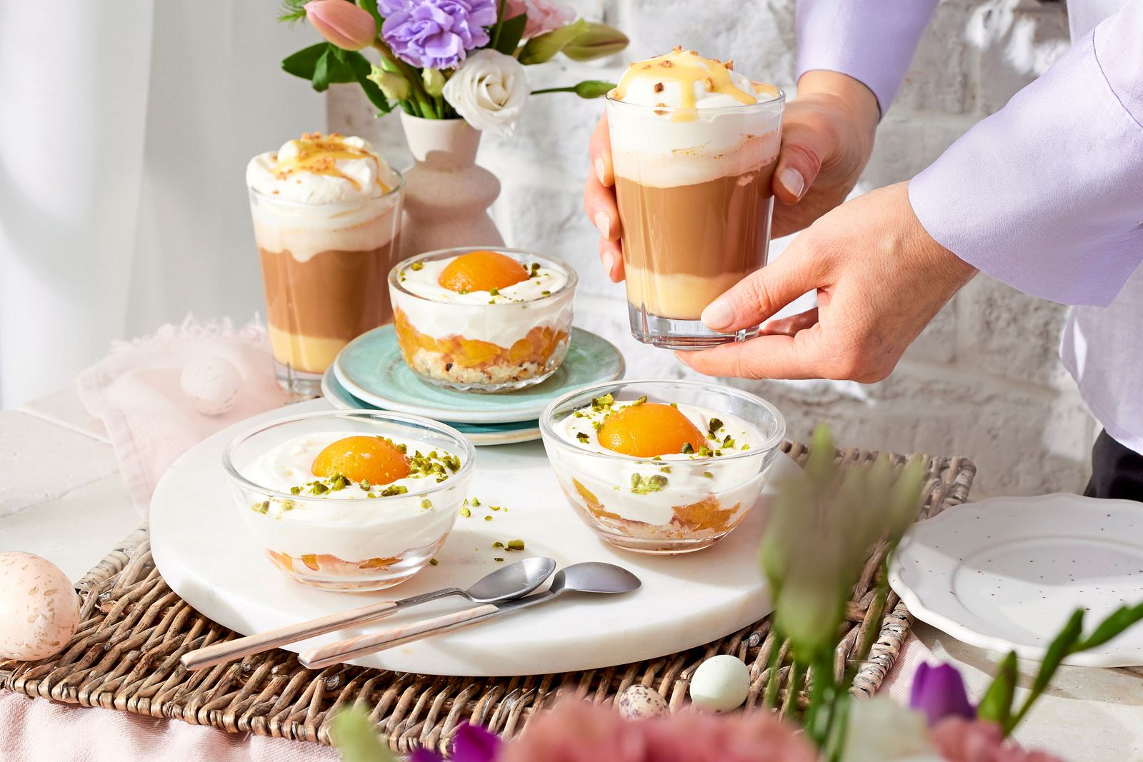 Spiegelei-Dessert im Glas Rezept | LECKER