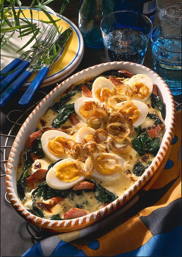 Spinat-Eier-Auflauf mit Käse Crème fraîche Rezept | LECKER