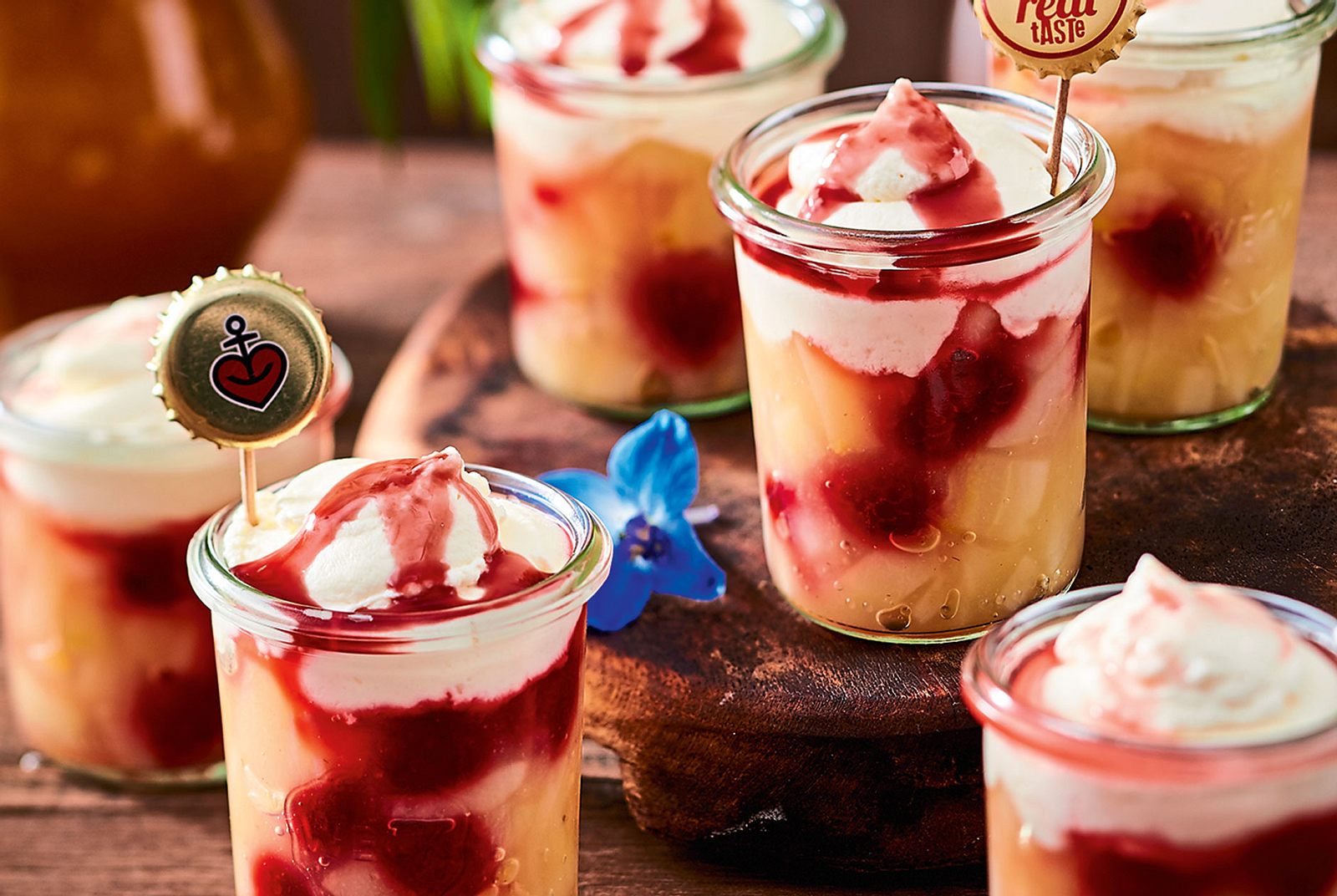 Süße Absacker mit Mascarpone-Sahne-Schaum Rezept | LECKER